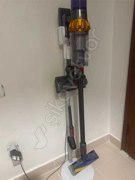 Dyson V15 Vacuum Suddenly Stopped Working After 2 YearsBattery Failed