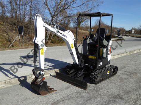 Bobcat E20 Гусеничный мини экскаватор купить в Москве Официальный
