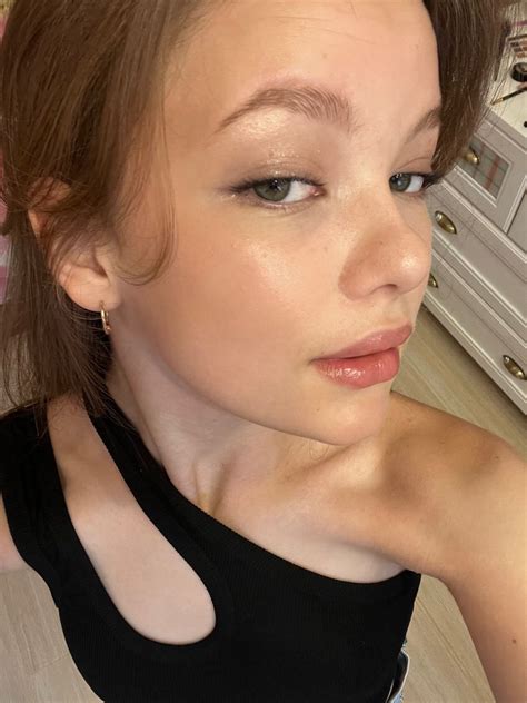 Пин от пользователя Natalia Baram на доске Fake Фотосессия Идеи для