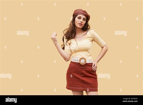 1960s mini skirt Fotos und Bildmaterial in hoher Auflösung Alamy