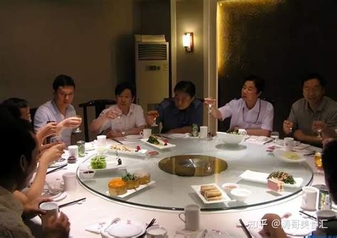 到你敬酒时还唯唯诺诺干站着？教你2个场合“敬酒词”，惊艳众人 知乎