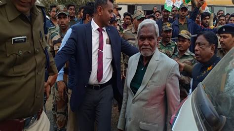 उनको जगह नहीं मिलेगी कुर्सी संभालते ही भाजपा पर जमकर बरसे चंपई