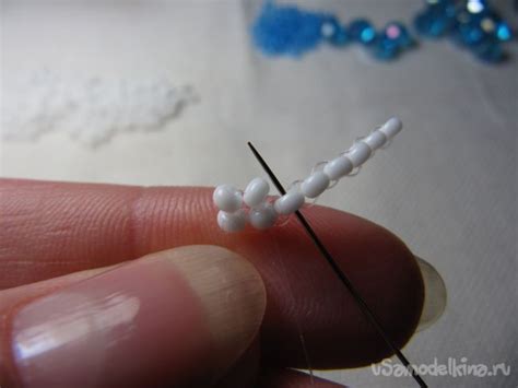 Браслет из бисера и бусин «Ледяные волны Схемы для изготовления украшений Бисер Бисерные