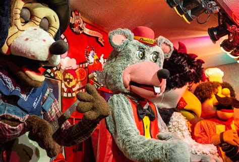 Remember The Band At 90s Chuck E Cheese R Nostalgia