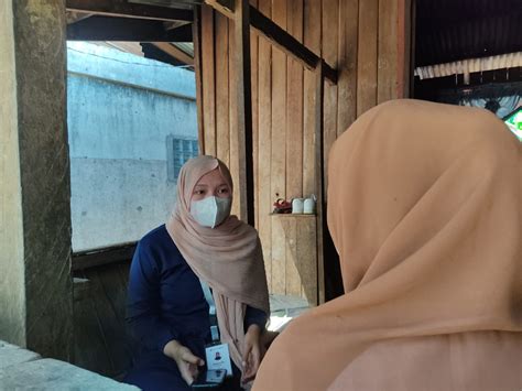 Tfi Enumerators Collect Research Data For Un Women Project