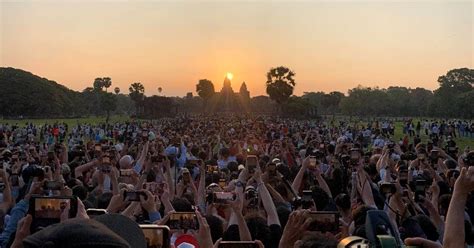 ភ្ញៀវទេសចរជាង១ម៉ឺននាក់ បានមកទស្សនាព្រឹត្តការណ៍