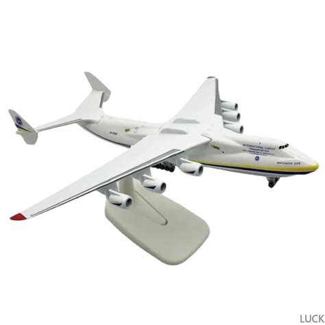 Модель самолета металлическая 20 см с шасси АН-225 МРИЯ, 1/400 - купить ...