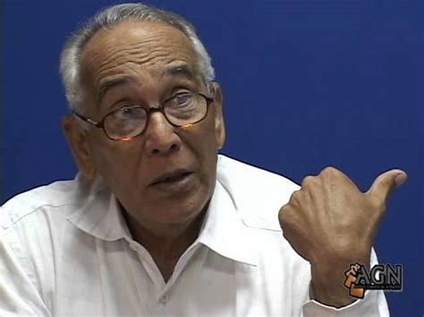 Pedro Echavarrias Instagram Twitter And Facebook On Idcrawl