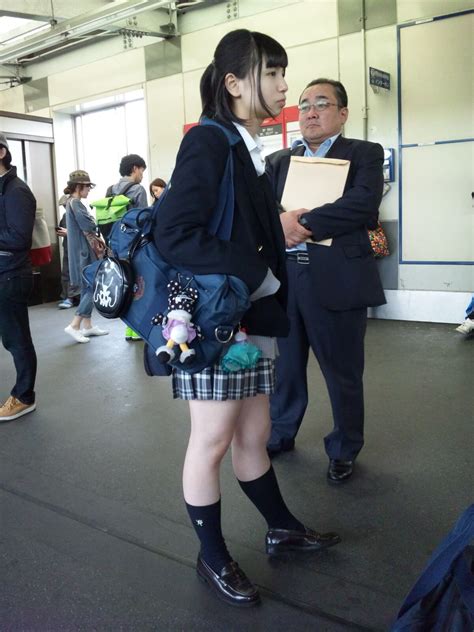 【画像】野良女子高生を遠くから撮影した写真がこちら Jkちゃんねる女子高生画像サイト