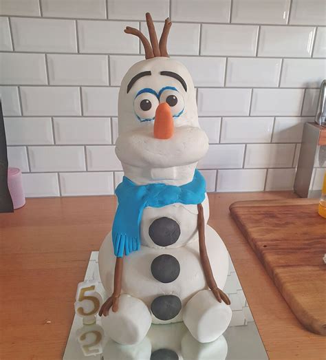 How To Tutorial Diy Olaf Cake Diy Party Central