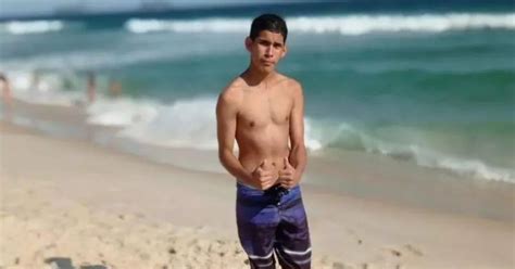 Identificado adolescente que morreu após ser esfaqueado no peito em