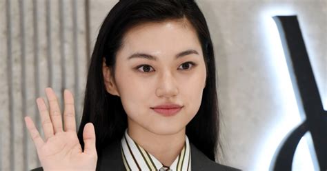 ‘리틀 전지현 김도연 매니쉬룩으로 강렬한 카리스마 발산