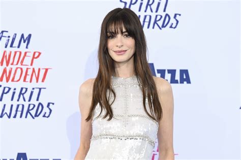 Anne Hathaway Opens Up About Miscarriage In New Interview