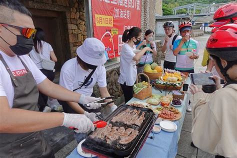 兩鐵列車環島旅行 途中下車騎鐵馬！補給站吃現煎牛排、主廚特製海陸大餐