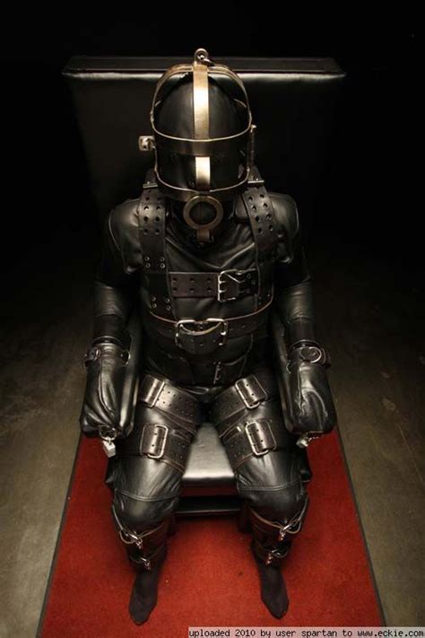 Mejores 24 imágenes de restraints en Pinterest Camisa de fuerza Látex y Trajes