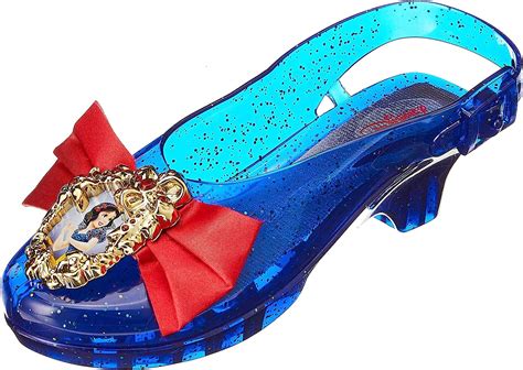 The Most Uncomfortable Shoes We Always See People Wear In Disney World