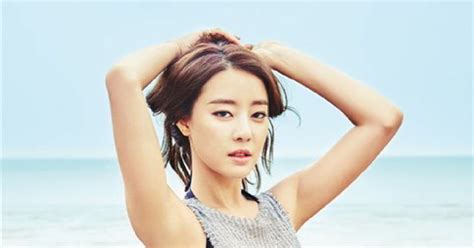 소사이어티 게임2 고우리 아찔한 수영복 자태 시선강탈