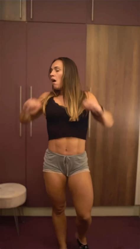 Melody Andréani R Crossfitgirls