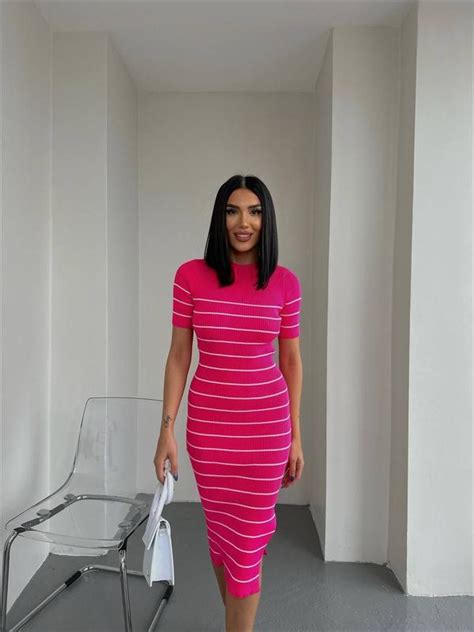 Сукня в смужку — ціна 900 грн у каталозі Сукні міді Купити жіночі речі за доступною ціною на