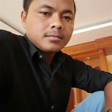 ខ្មែរ អង្គរ លក់បោះដុំ ខោអាវបុរស