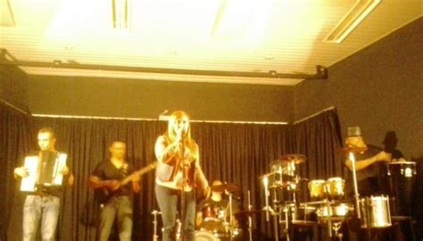 Eliza Freitas E Banda