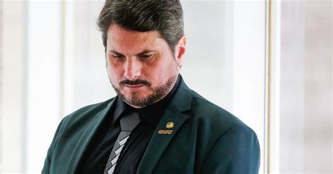 Saiba quem é Marcos do Val senador bolsonarista alvo de busca e