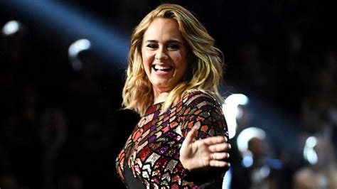 Adele Posted Christmas Party Photos And Fans Are Saying What A Beauty Abc News