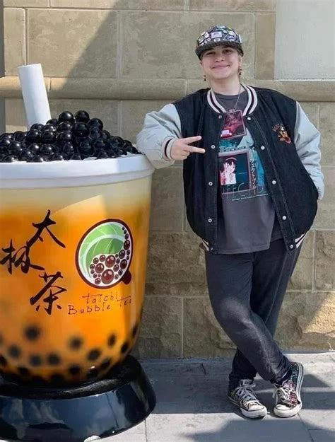 How Androgynous Do I Appear On A Scale From 1 10 Rtransplace