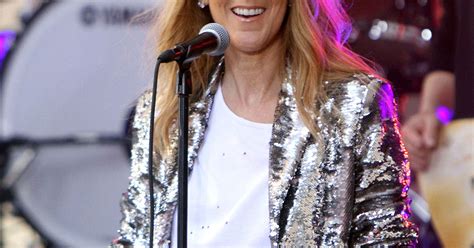 Céline Dion Singt „my Heart Will Go On Bei Den Bbmas