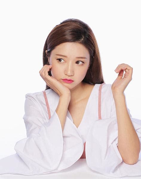 女人 你最先有的化妝品是口紅嗎 每日頭條