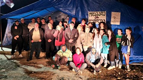 რვა დღე და შვიდი ღამე კარავში მოძრაობა ბალდის კანიონის შესანარჩუნებლად Netgazeti • ბალდის