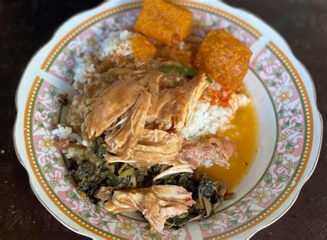Uniknya Rasa Gudeg Bu Dewi Yang Disiram Bumbu Kacang