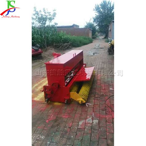 Tractor Rear Mounted Lawn Planter Grass Seed Plant Protection Machine