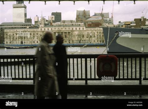 Thames River Walkway Stock Photo Alamy