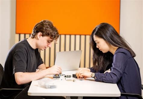 a level computer science understanding linked lists