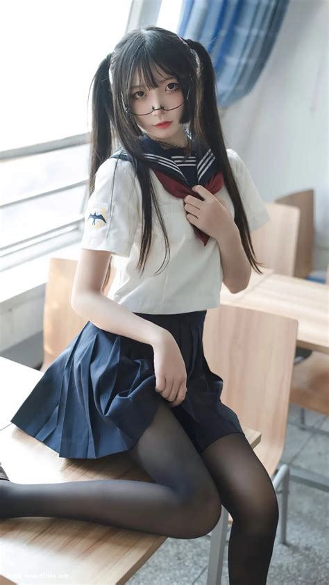 【ảnh Sex Teen】cô Gái Xinh đẹp Nổi Tiếng Trên Internet 20p Gái đẹp Voz