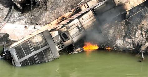 3 Injured After Rockslide Causes Train Derailment In West Virginia