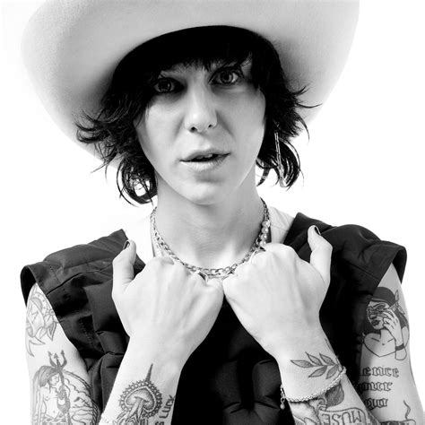 Andréa Katzeff The Rebel Black Betty Design