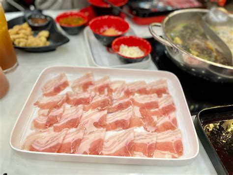 🐽 หมูสามชั้น ร้าน สุกี้ตี๋น้อย Susco พุทธบูชา