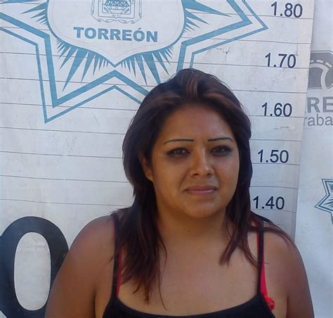 Mujer golpea a otra y la detiene la Policía El Siglo de Torreón