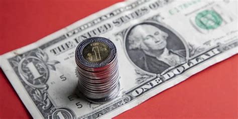 Peso Mexicano Cede Terreno Ante Recuperación Del Dólar