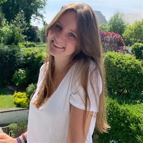 Anna Meli Emploi étudiant Proxy Delhaize Linkedin