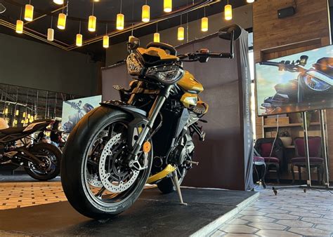 Ya Acelera En Chile La Nueva Naked Street Triple 765 De Triumph