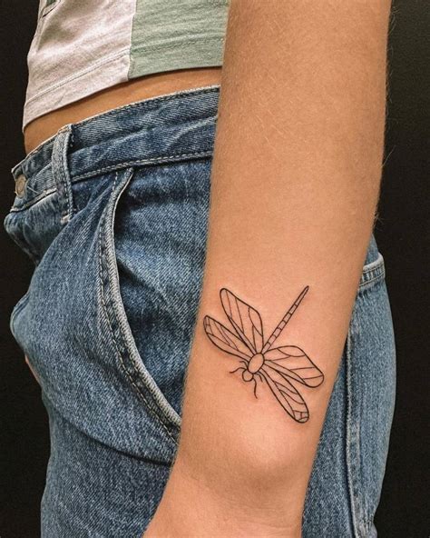 Small Wrist Dragonfly Tattoos 30 Captivating Feminine Dragonfly Floral