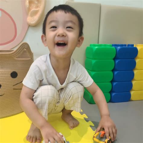 29개월아들 막내 셋째 귀욤폭팔과 동시에 고집폭팔중인 요즘~ 도깨비가잡아간다 산타할아버지가선물안준다 뚝~♡
