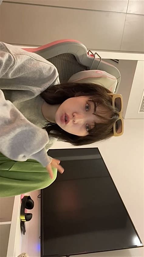 karrrambaby Кроткие стрижки Волосы цвета шампанского Фотосессия