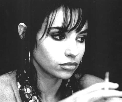 Smoking Celebs Click Image To Close This Window