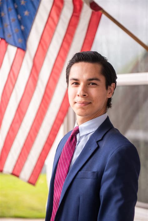 Abogado Dustin Ercolano Law Offices Of William V Pernik