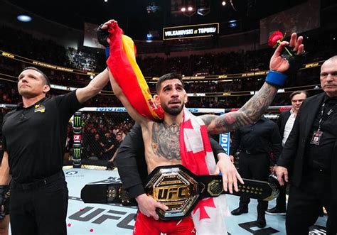 Ufc 최고 명경기 열린다토푸리아 Vs 할로웨이 챔피언 벨트 걸고 싸운다