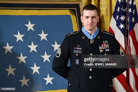 Medal Of Honor Photos And Premium High Res Pictures Getty Images